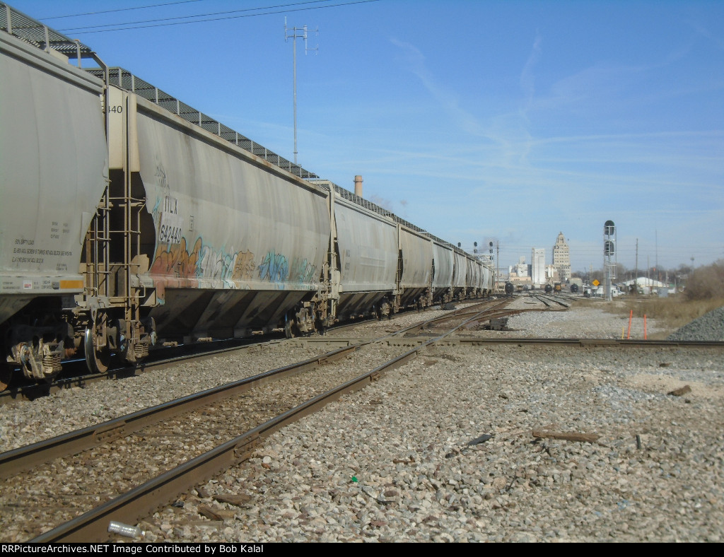 NS 9725 NS 9649 Heading West